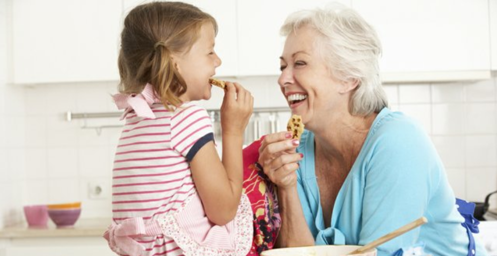 Wie ich aus dem Haus ausgezogen bin: Meine Schwiegermutter leckt meine Löffel ab. Uberalles