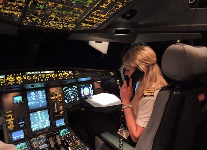 Ein mutiger Beruf: Warum sich eine junge Frau für den Beruf der Pilotin ...