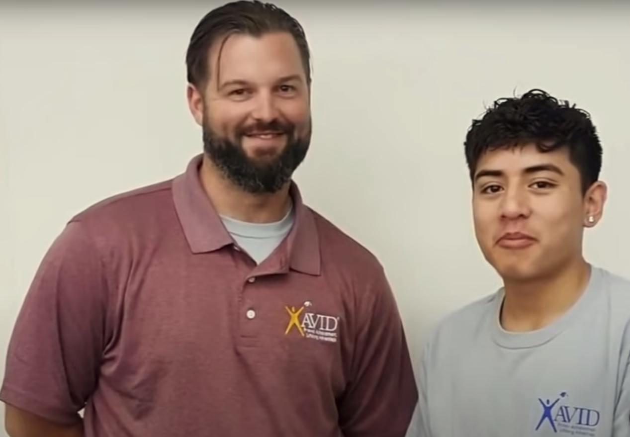 Bringt Kindern bei, sich gegenseitig zu helfen: Ein Lehrer gab einem ...