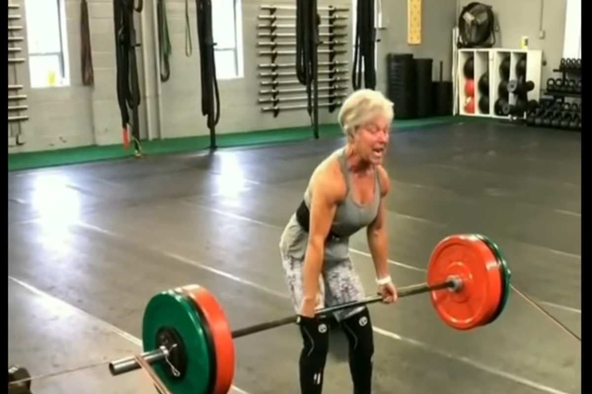 Alter ist nur eine Zahl: die 71-jährige Mary Duffy wurde Meisterin im ...