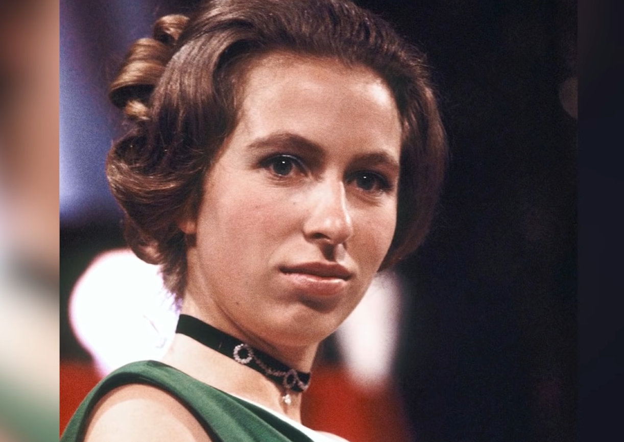 Leben ohne Adelstitel: Warum die einzige Tochter von Elisabeth II erst ... Leben ohne Adelstitel: Warum die einzige Tochter von Elisabeth II erst ...