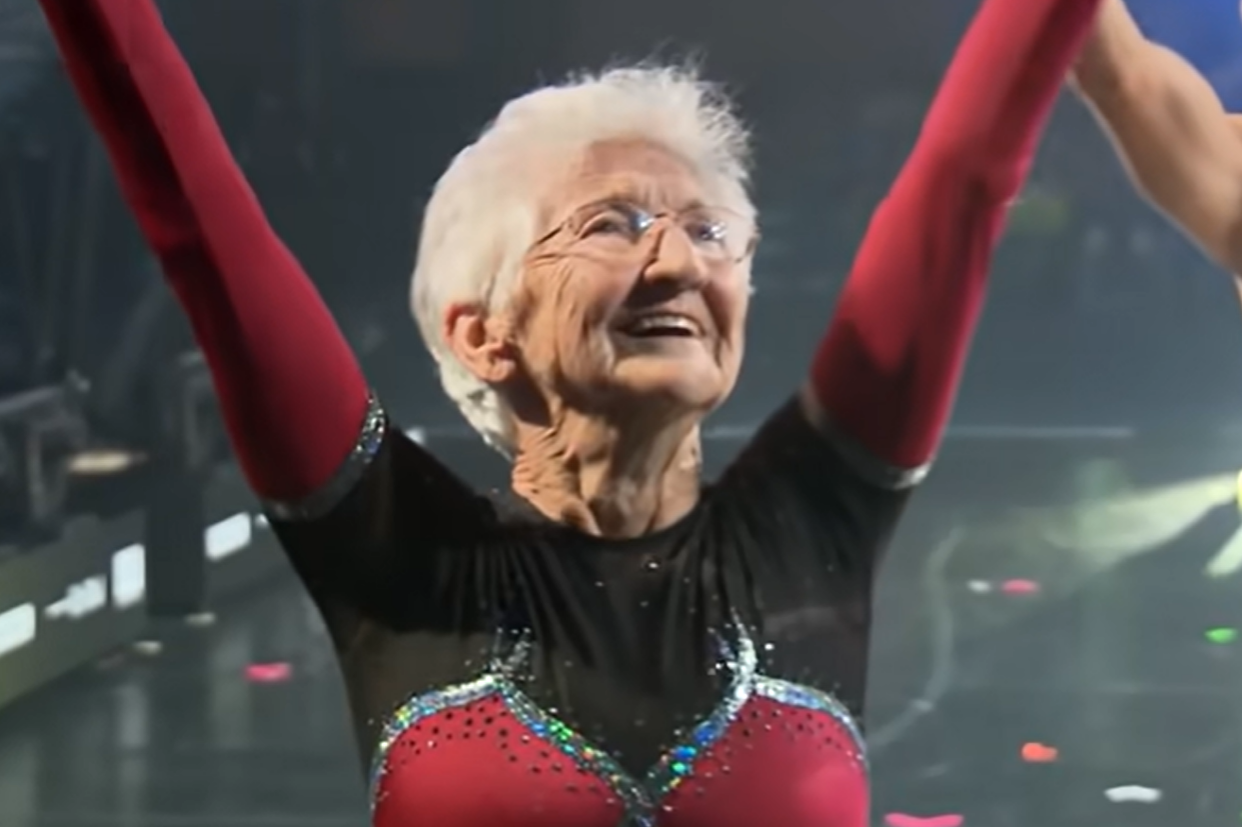 Die älteste Turnerin der Welt demonstriert eine beeindruckende Übung ...