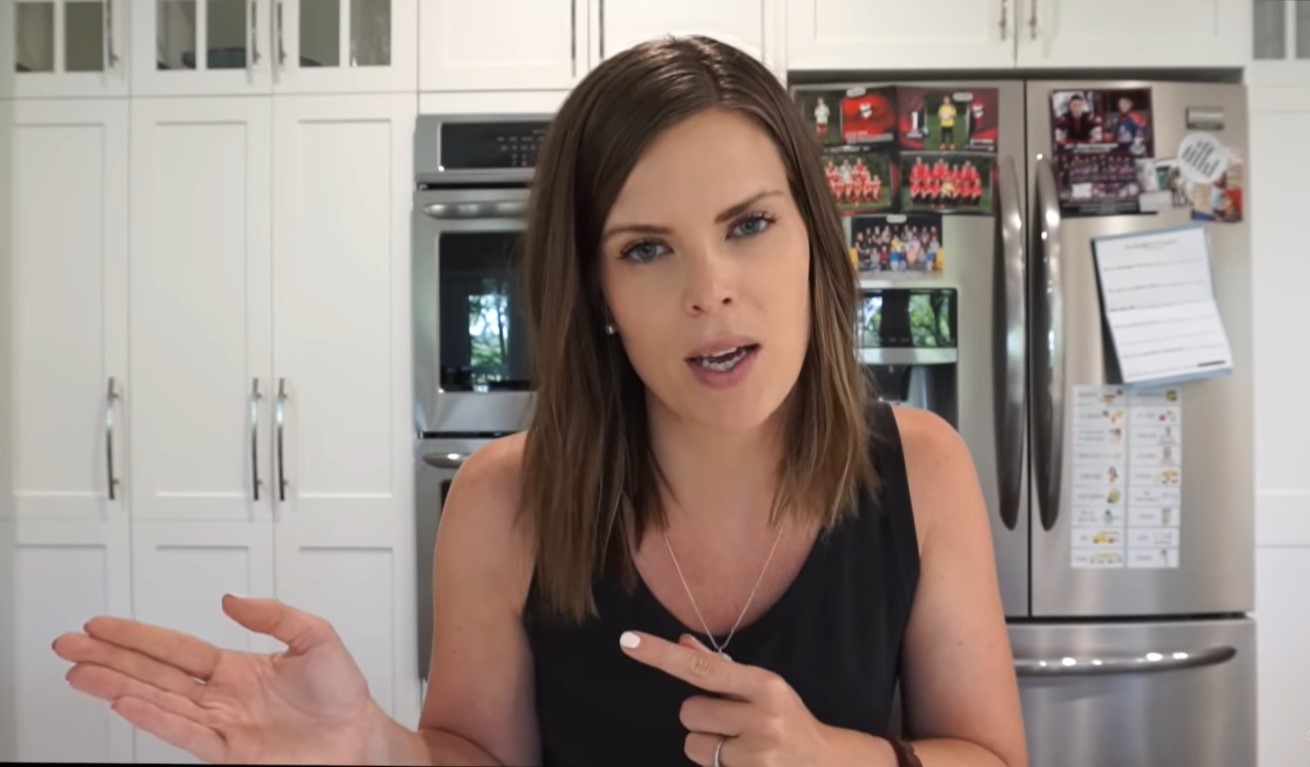 "Du bist nicht meine eigene Tochter": Stiefmutter weigert sich, ihre Stieftochter wie ihre ...